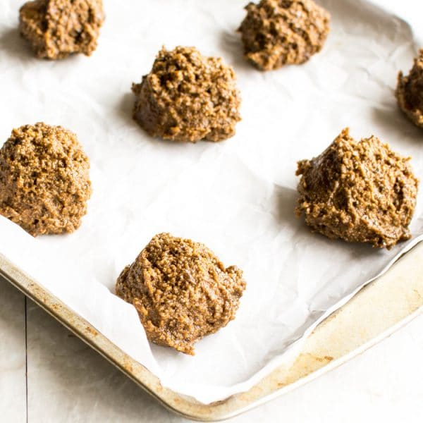 Vegan Ginger Cookies with Almond Flour - kiipfit.com