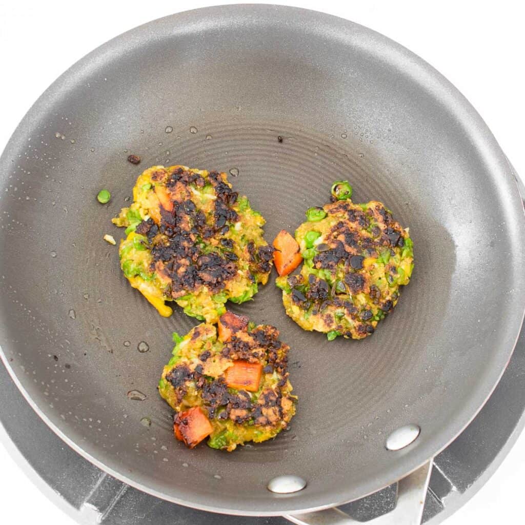 Crispy and Cheesy Green Pea Fritters - kiipfit.com